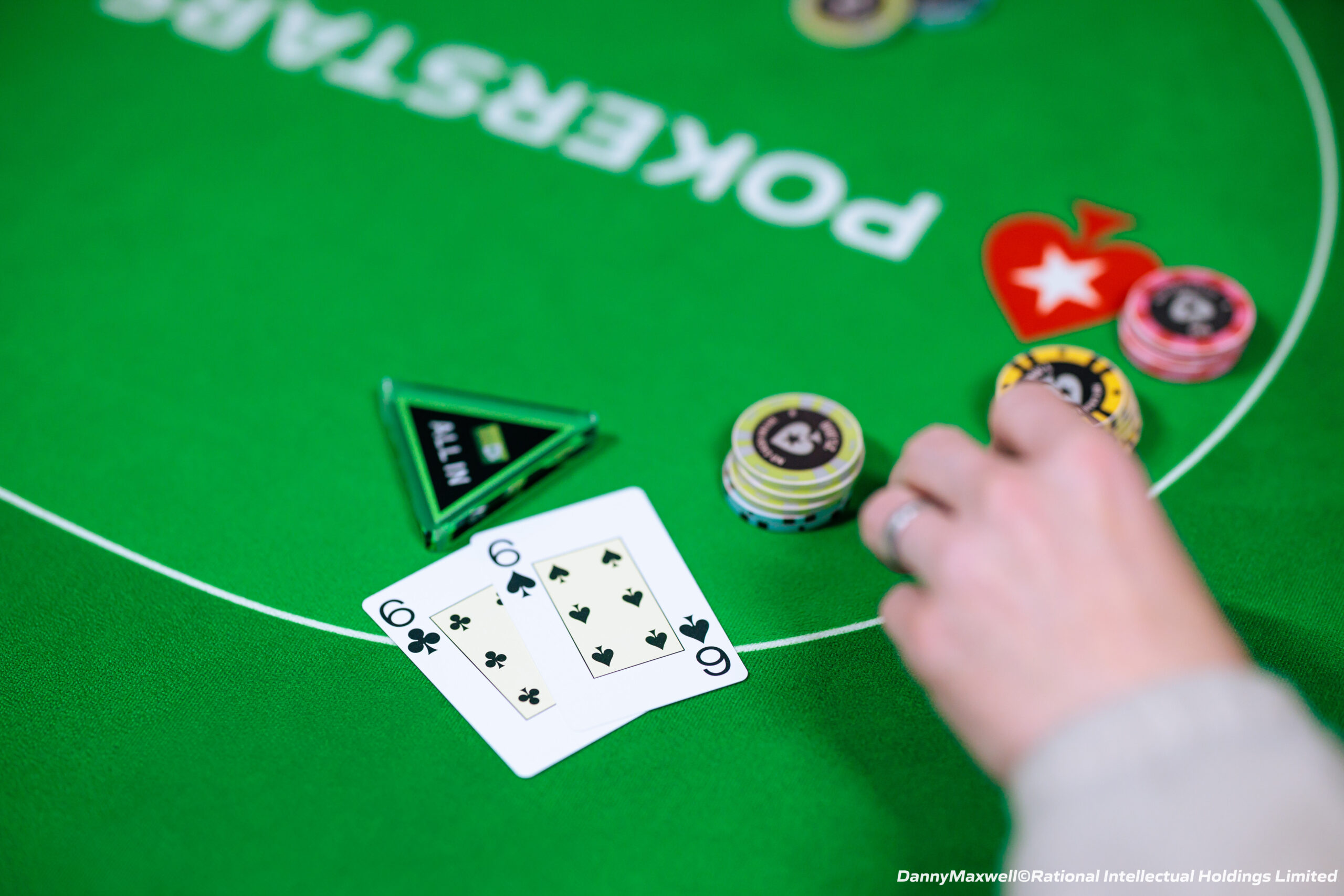 First Break of the Day; These are the Top 10 Stacks - Irish Poker Open